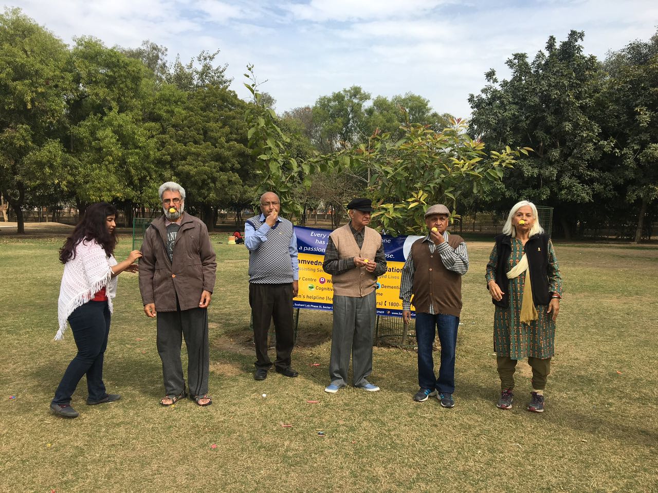 7 benefits and ideas for group activities for your loved one with ...